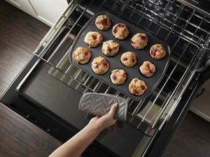How Do Ovens Work to Cook Your Food? | Maytag