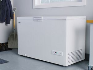 How to Defrost a Freezer in 5 Steps | Maytag