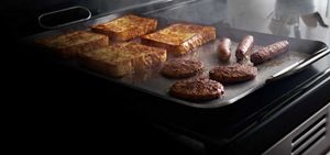 Kitchen Stoves - Cooking Oven Ranges | Maytag