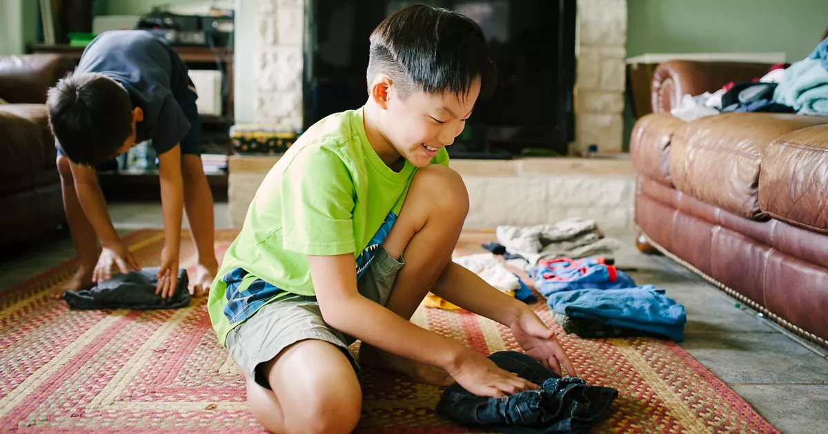 Chores for Kids & Teenagers - Age-Appropriate Laundry Chores | Whirlpool