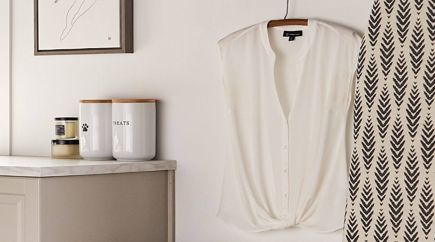 4 Ways To Whiten Your White Clothes That Have Yellowed Whirlpool